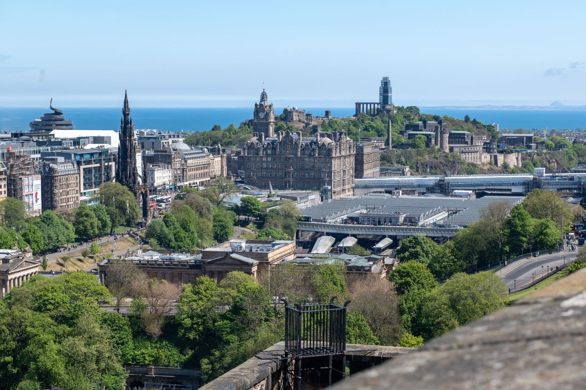 8 cele mai bune locuri de văzut și vizitat în Edinburgh (cu hartă)